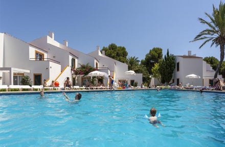 Menorca Holidays 2019 | Holidays from £113pp | loveholidays.com